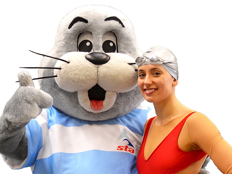 Zoe Cooper kertoo brittien uimaopetusohjelmasta - Uimaliitto