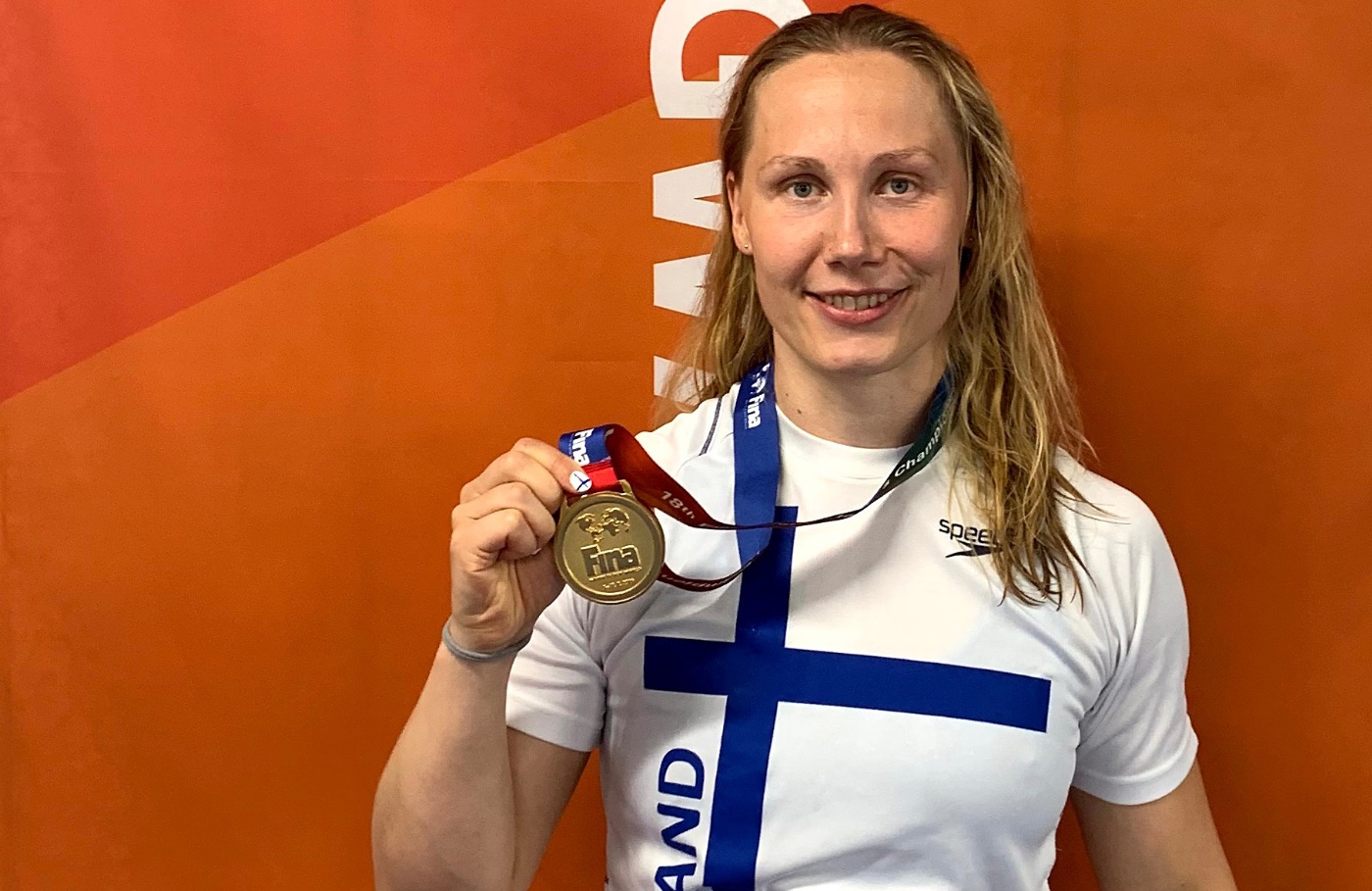 Suvi Pulkkinen ui Euroopan ennätyksellä maailmanmestariksi - Uimaliitto